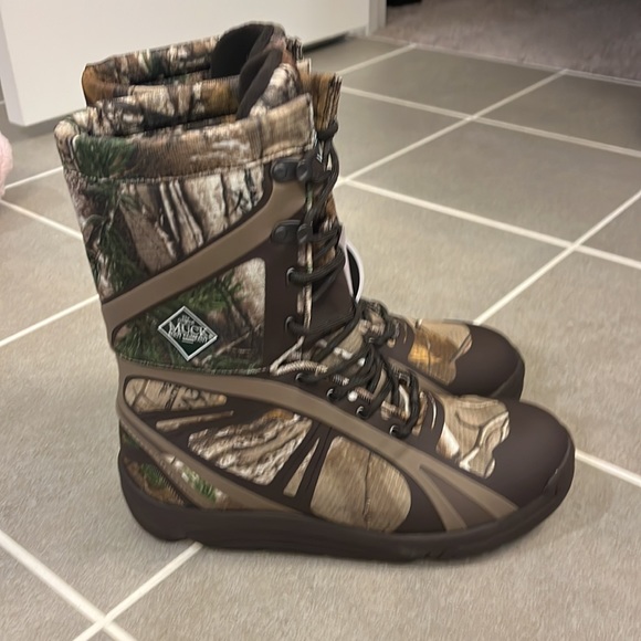 Muck | Shoes | The Original Muck Pursuit Shadow Mid X Realtree Hunting ...